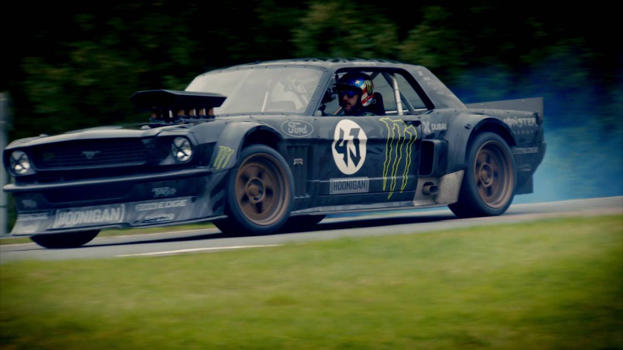 Video: 845-koňový Mustang Kena Blocka rozbíja londýnske cesty ...