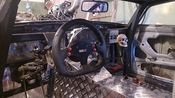 Hot rod Lada? Takú šialenosť ste ešte nevideli! | Autobazar.EU