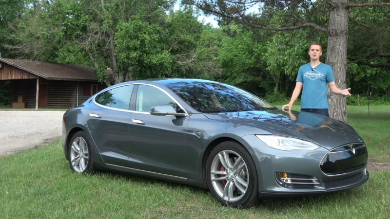 Kúpil najlacnejšiu 6 ročnú Teslu Model S na svete! Za koľko? | Autobazar.EU