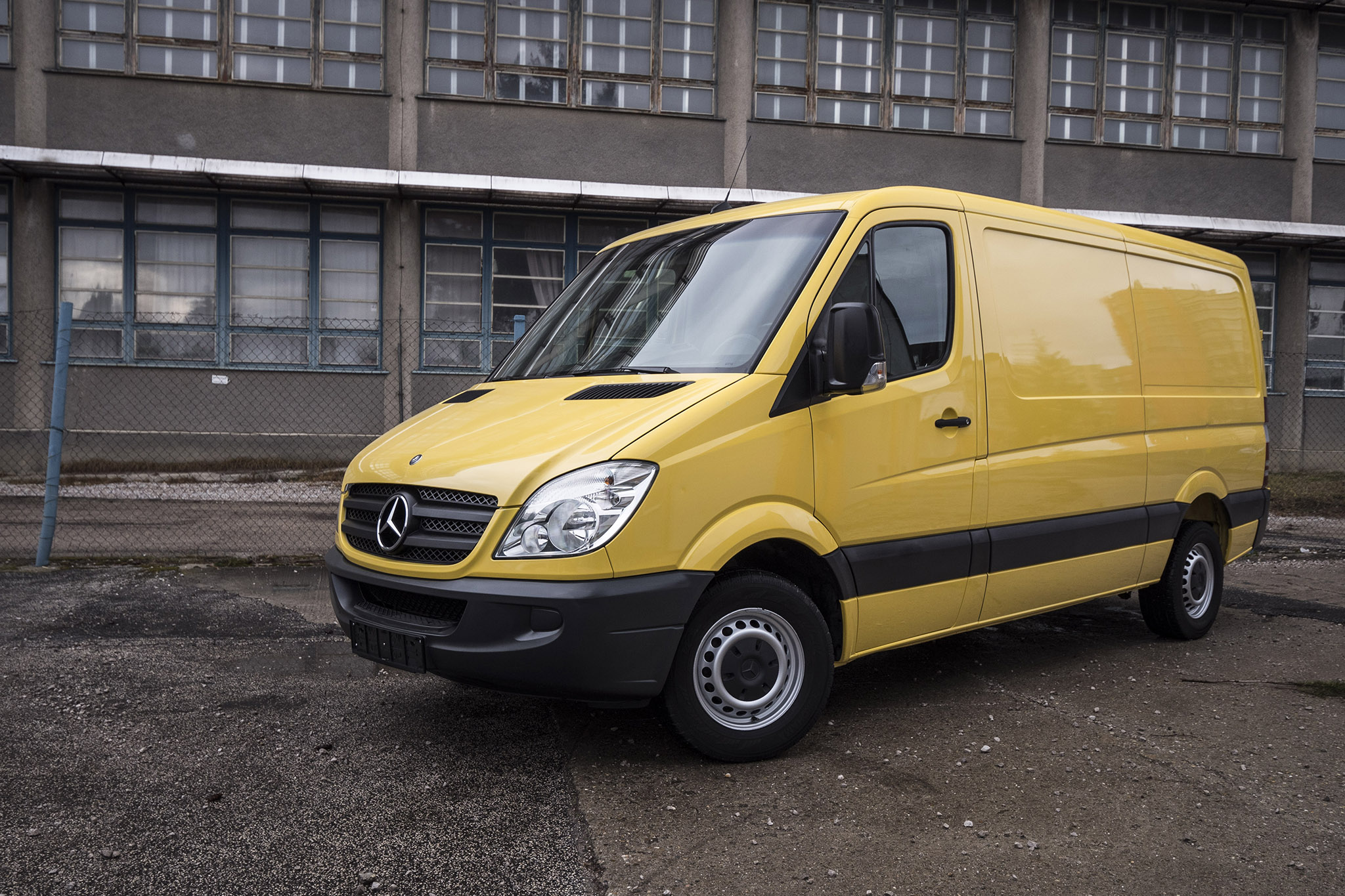 TEST: Mercedes-Benz Sprinter (W906): Aký je a na čo si dať pri kúpe ...