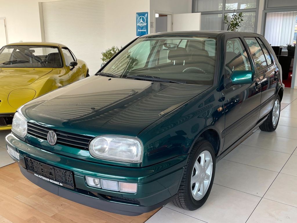 26 ročný Golf po babičke za cenu nového! | Autobazar.EU