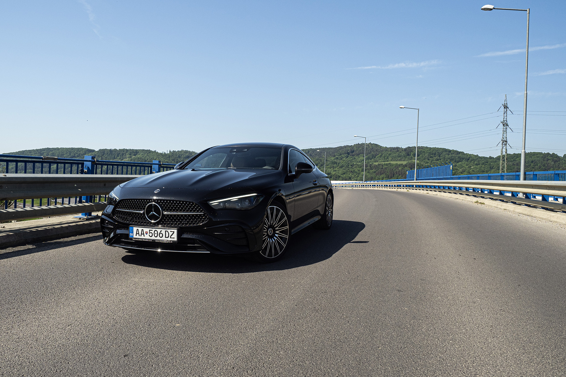 Test: Mercedes-Benz CLE 300 4Matic - Elegancia skrýva pravé rozmery ...