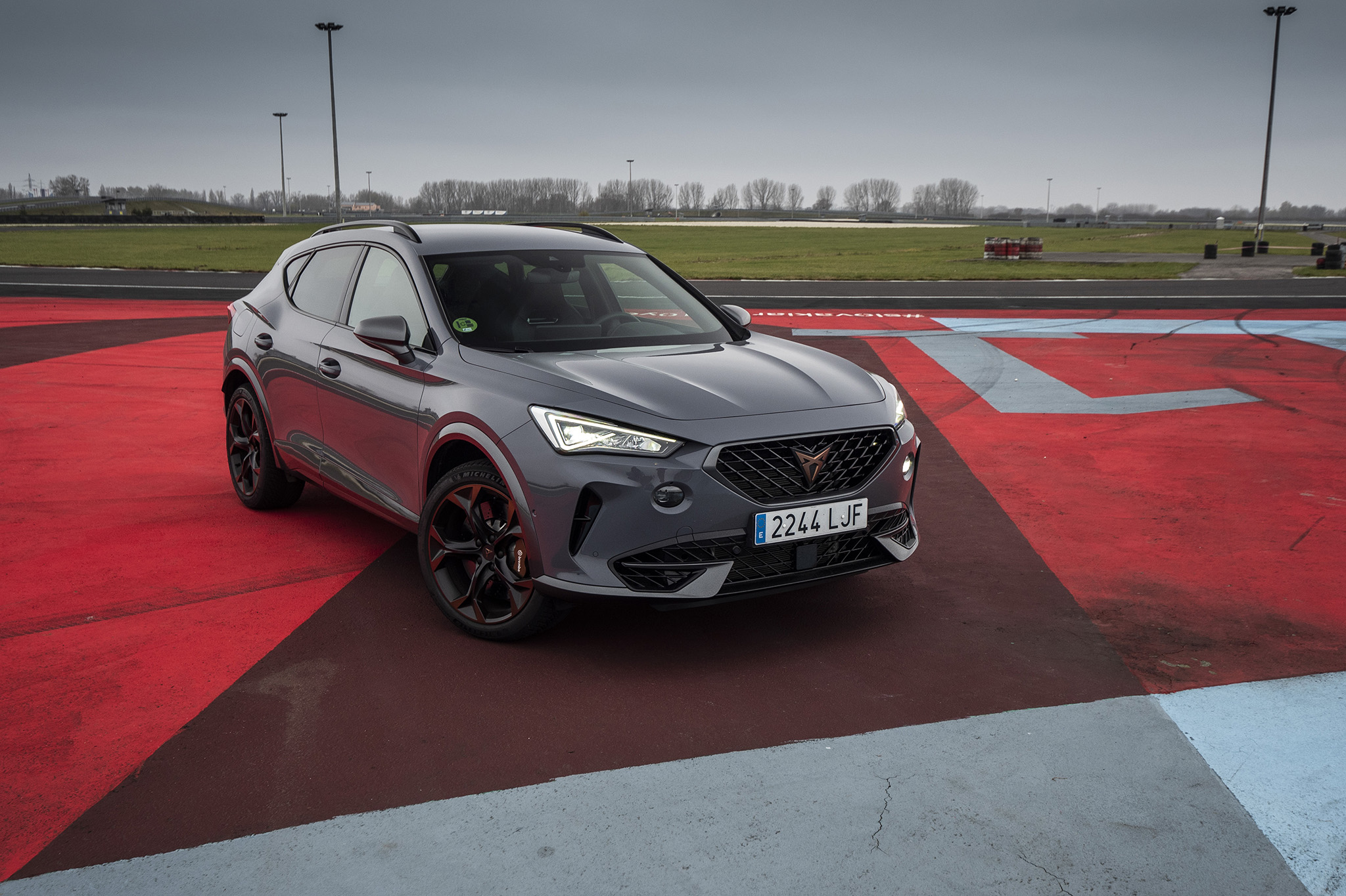 Modely Cupra ukázali, že sa nezľaknú ani pretekárskeho okruhu ...