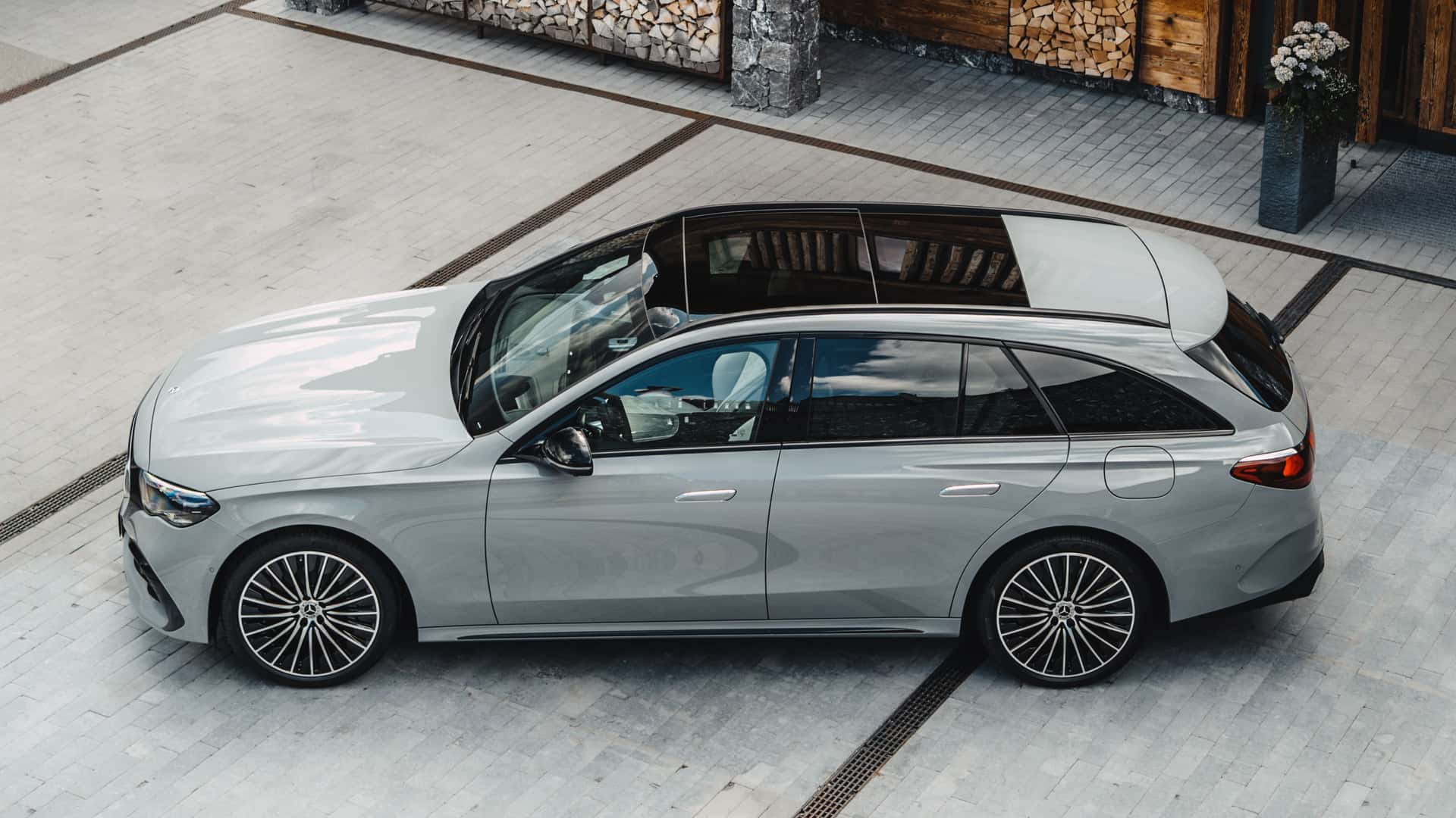 Nový Mercedes triedy E kombi ukazuje dynamické línie | Autobazar.EU