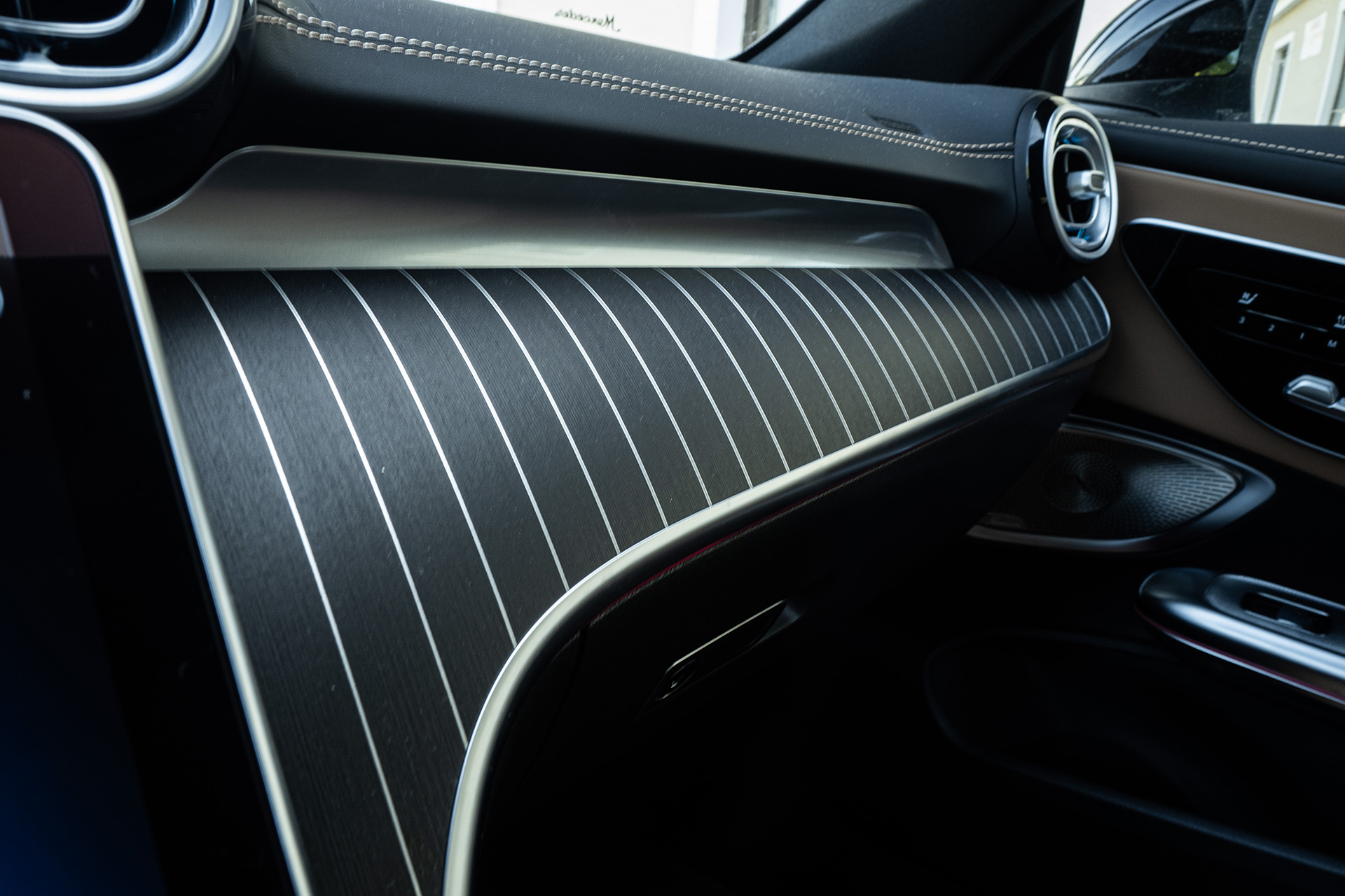 Test: Mercedes-Benz CLE 300 4Matic - Elegancia skrýva pravé rozmery ...